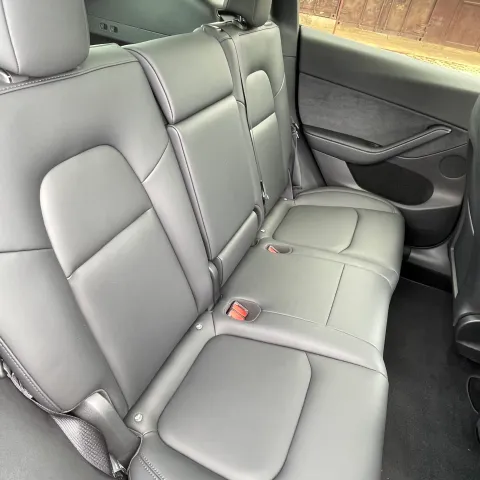 tesla_model_y_2024_img_12