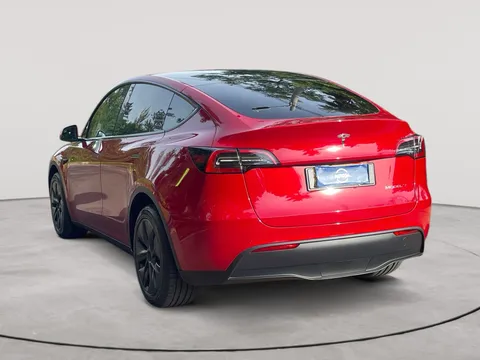 tesla_model_y_2024_img_7