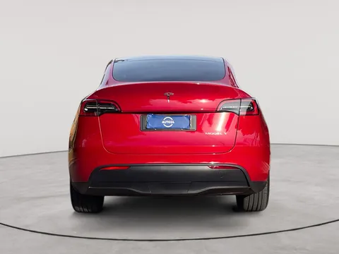 tesla_model_y_2024_img_8