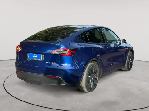 tesla_model_y_2024_img_4