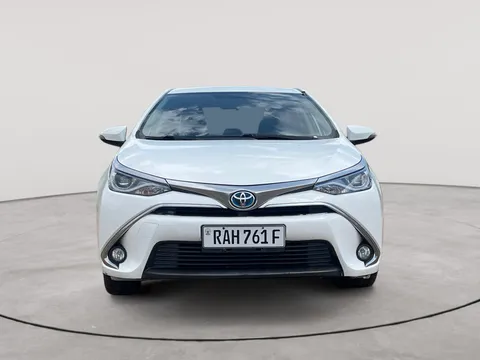 toyota_corolla_2018_img_1